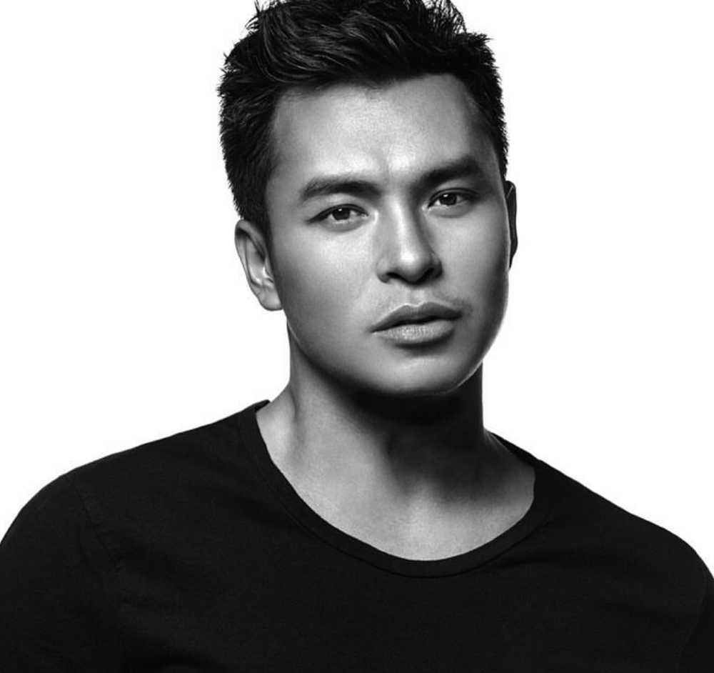 5 Makeup Artist Langganan Selebriti Indonesia